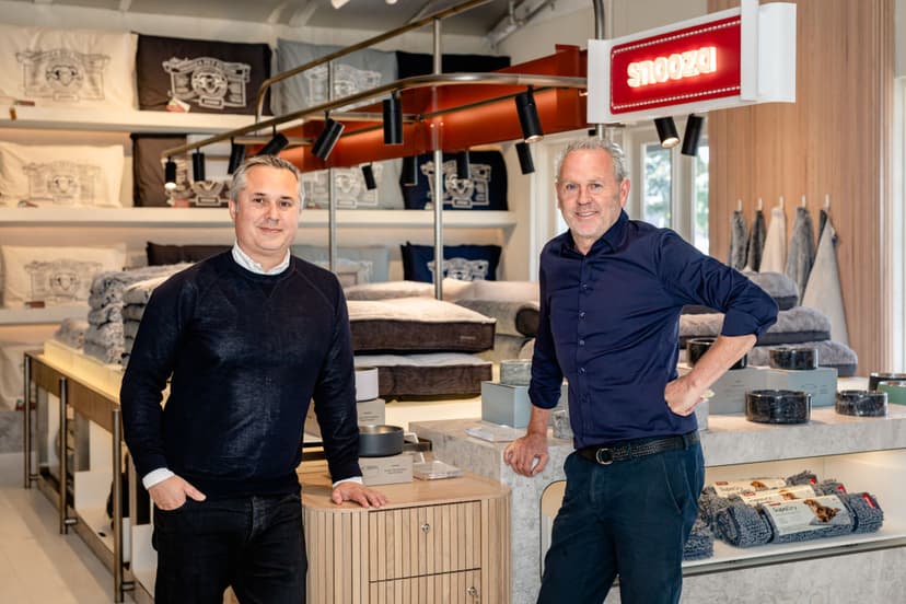 This pet bed factory is as eco-friendly as their products