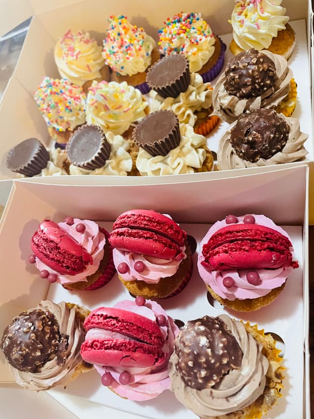 Let them eat cake: Popular shopping strip welcomes new food outlets