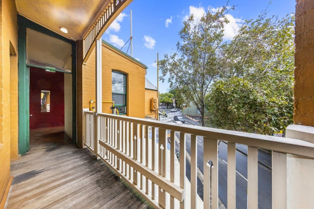 'Bring it back to life': Former 'Sydney institution' Badde Manors cafe ...